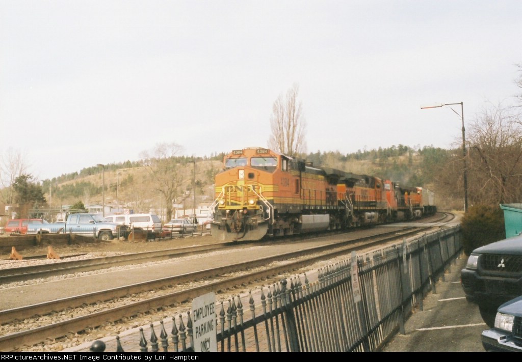BNSF 4384